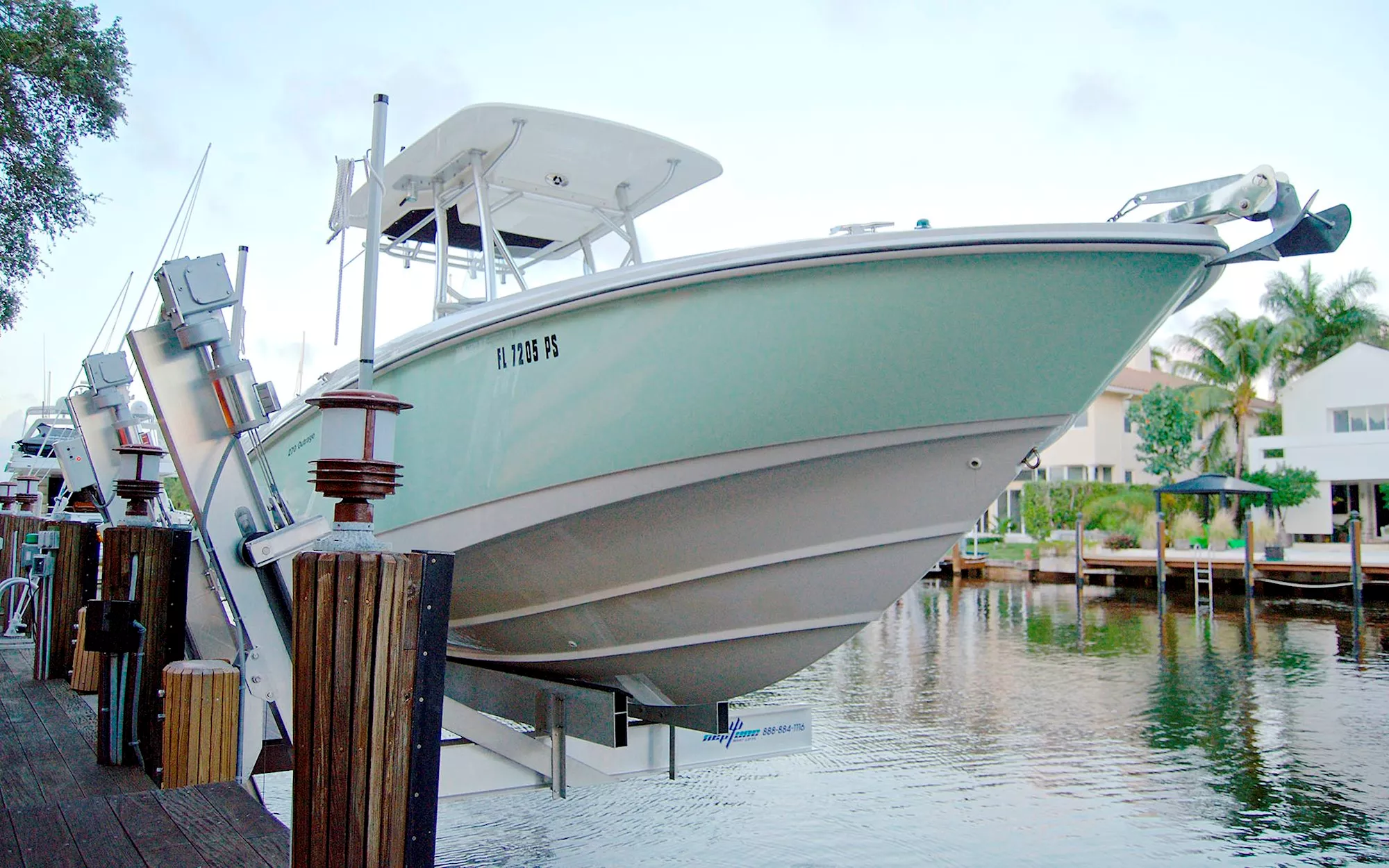 Discover Saltwater Boat Lifts: Premium Boat Lifts for Sale | Neptune ...