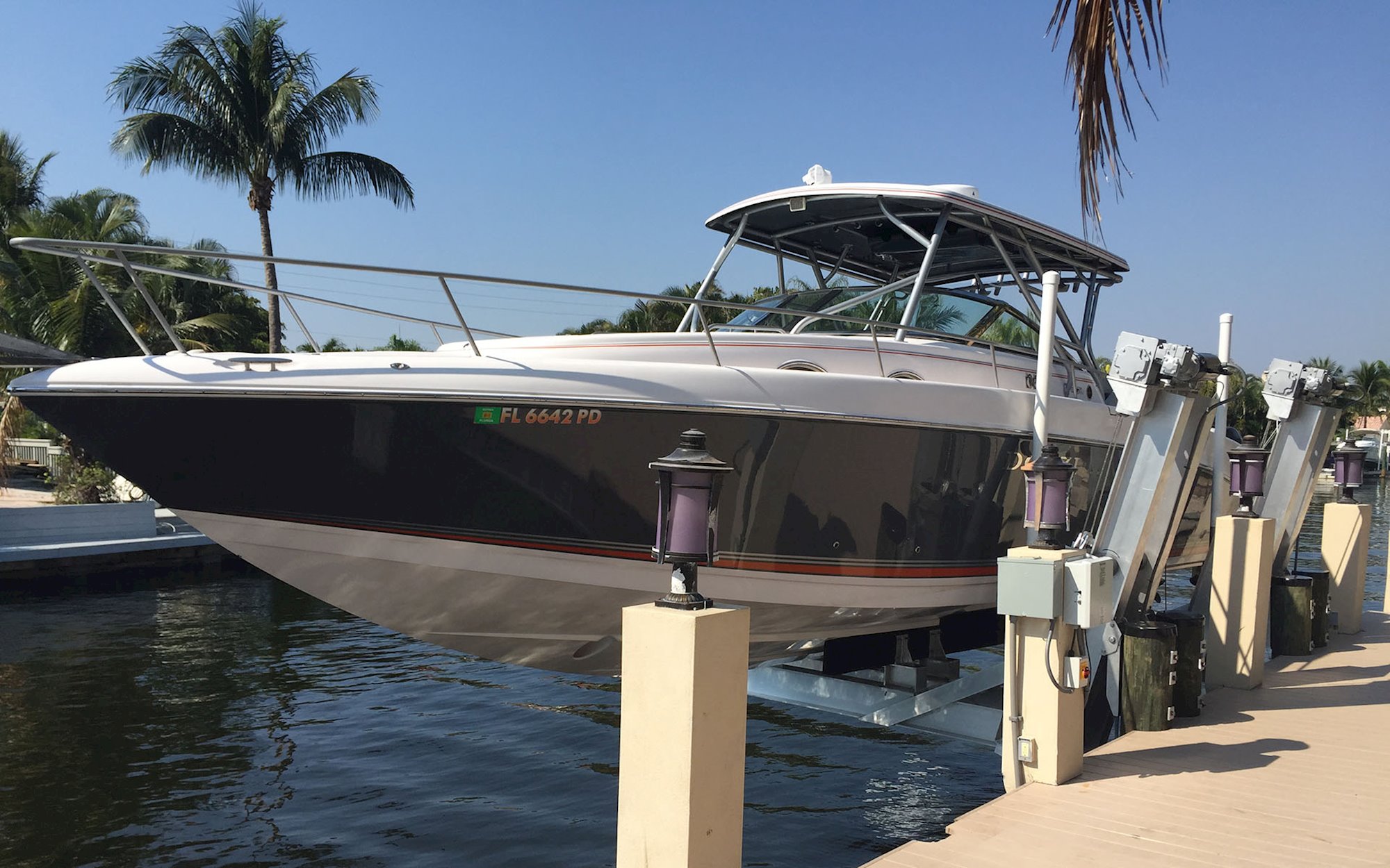 Elevator Yacht Lifts: Shop Elevator Boat Lifts For Sale | Neptune Boat ...