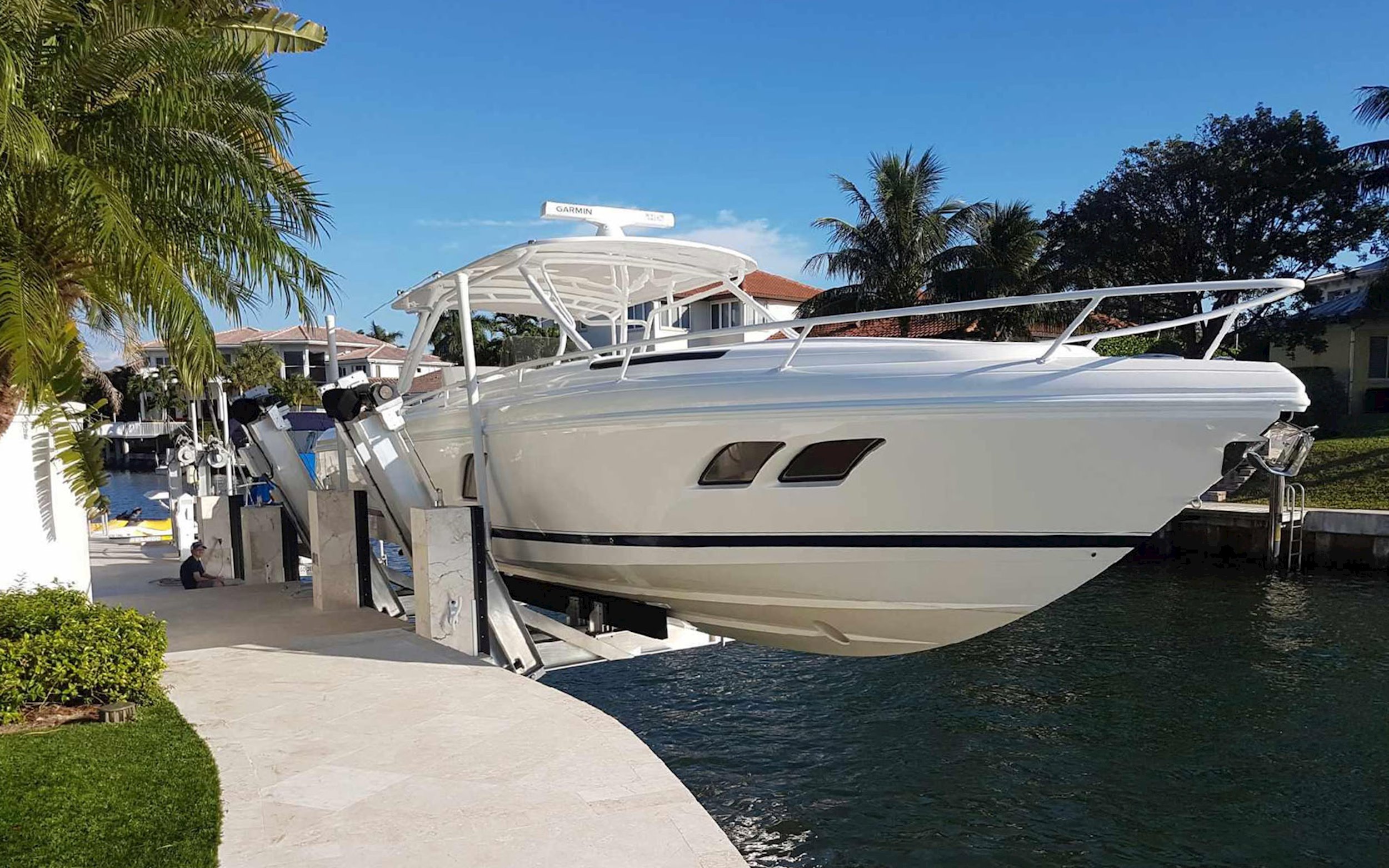 Elevator Yacht Lifts: Shop Elevator Boat Lifts For Sale | Neptune Boat ...