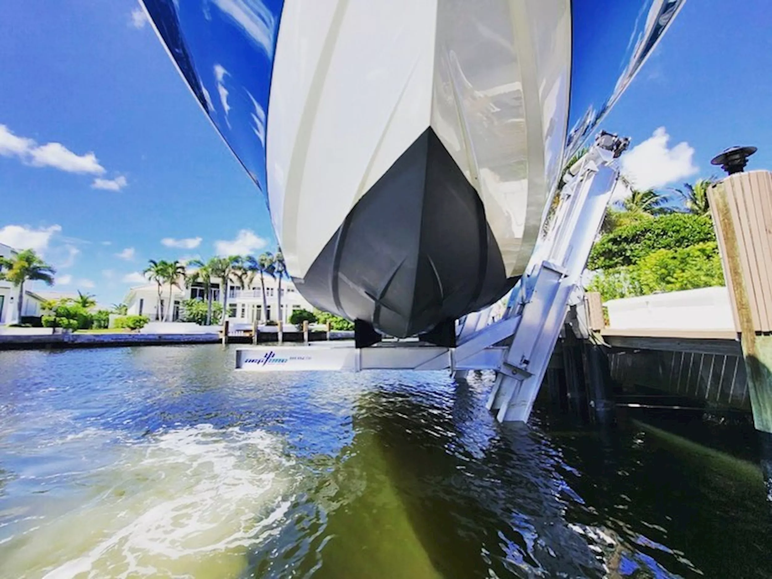 Elevator Boat Lifts: Premium Elevator Lifts for Restricted Waterfronts ...